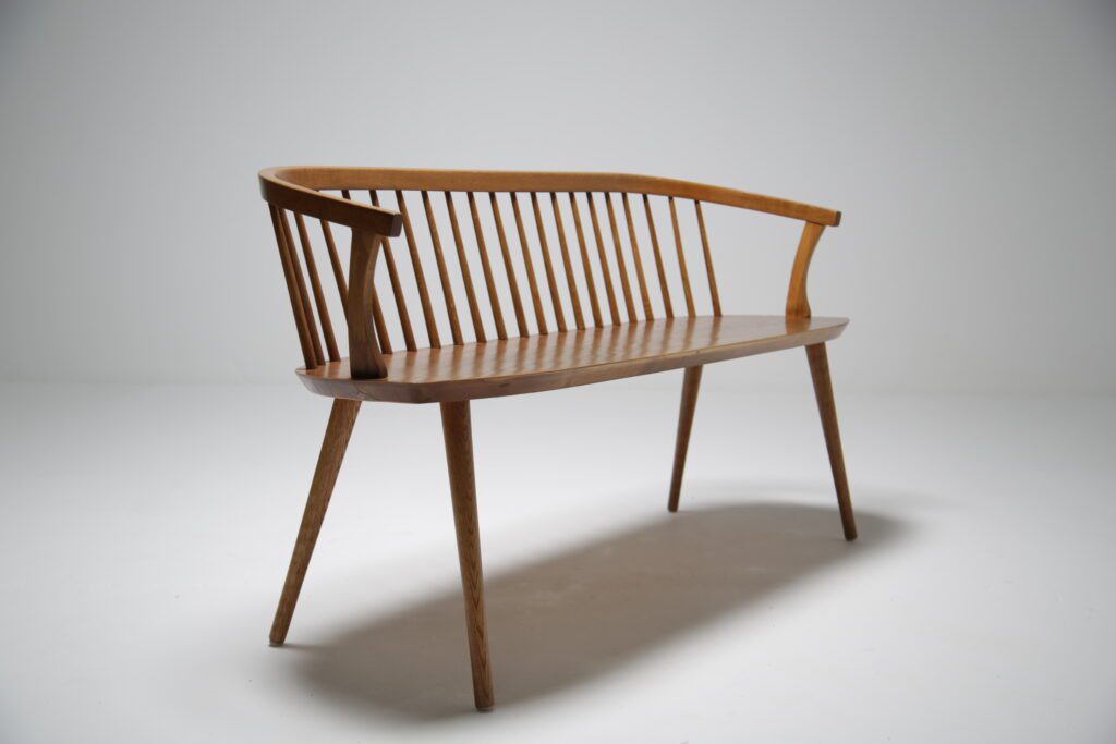 Oak spindle Windsor bench. | The Vintage Hub