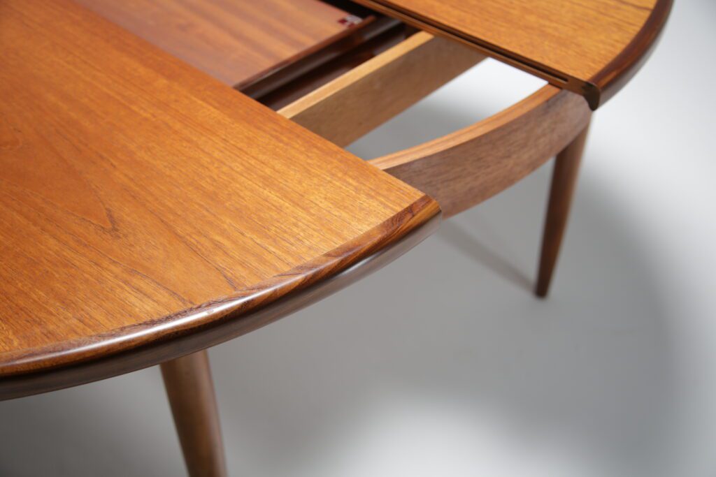 G Plan circular teak dining table | The Vintage Hub