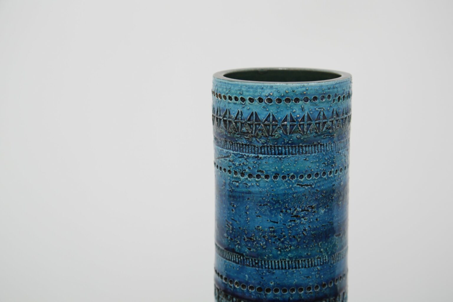 Vintage Rimini Blue Vase by Aldo Londi for Bitossi