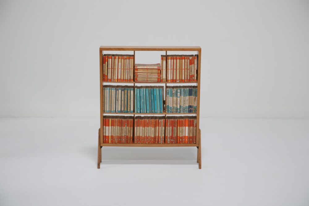 Vintage Penguin Books Bookcase by Beaver & Tapley, 1950s. | The Vintage Hub